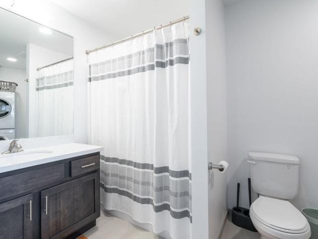 Art Bloc 1 Bedroom Apartment for Rent at 335 Cedar St, Waterloo, IA 50701 Downtown Waterloo
