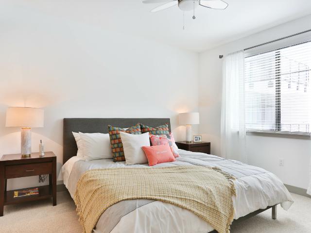 Art on Highland 1 Bedroom Apartment for Rent at 4626 N 16th St, Phoenix, AZ 85016