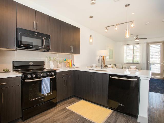 Art on Highland 2 Bedroom Apartment for Rent at 4626 N 16th St, Phoenix, AZ 85016