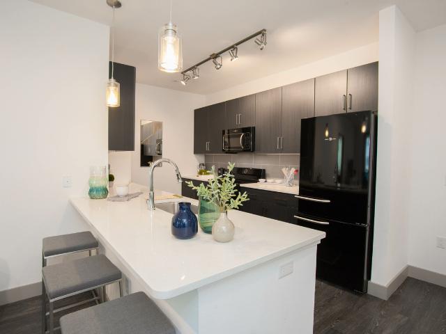 Art on Highland 2 Bedroom Apartment for Rent at 4626 N 16th St, Phoenix, AZ 85016