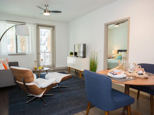 Art on Highland 2 Bedroom Apartment for Rent at 4626 N 16th St, Phoenix, AZ 85016