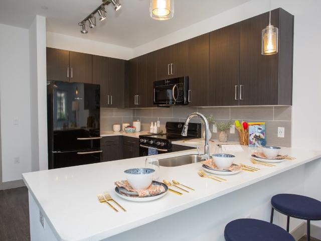 Art on Highland Studio Apartment for Rent at 4626 N 16th St, Phoenix, AZ 85016