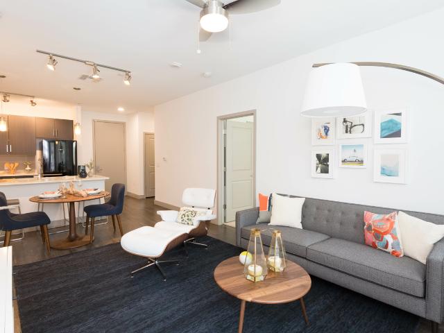 Art on Highland Studio Apartment for Rent at 4626 N 16th St, Phoenix, AZ 85016