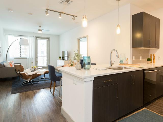 Art on Highland Studio Apartment for Rent at 4626 N 16th St, Phoenix, AZ 85016