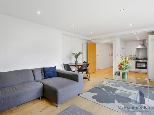 Artbrand House, 7 Leathermarket. 3 bed flat to rent £4,100 pcm £946 pw