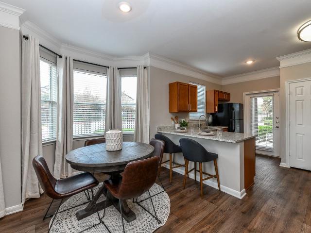 Artesian on Westheimer 3 Bedroom Apartment for Rent at 13099 Westheimer Rd, Houston, TX 77077 Eldridge West Oaks