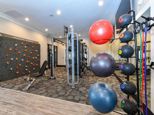 Artesian on Westheimer 3 Bedroom Apartment for Rent at 13099 Westheimer Rd, Houston, TX 77077 Eldridge West Oaks
