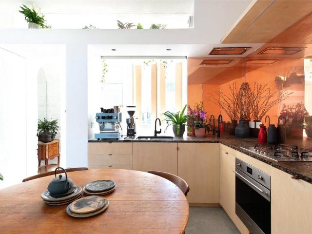 Artesian Road, London, W2 2 bed terraced house to rent £8,667 pcm £2,000 pw