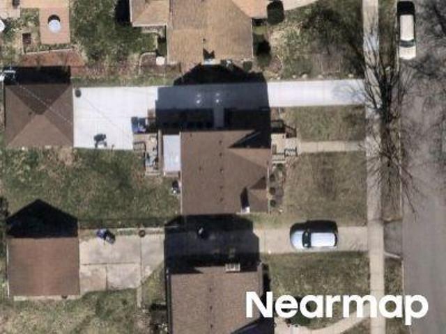 Artesian St
