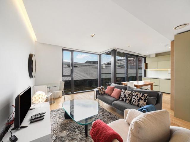 Arthouse, York Way, N1C 2 bed apartment to rent £4,182 pcm £965 pw