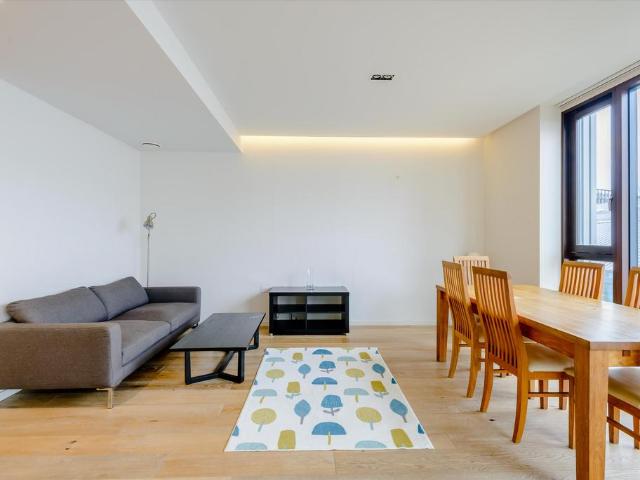 Arthouse, King's Cross, London, N1C 2 bed flat to rent £4,000 pcm £923 pw