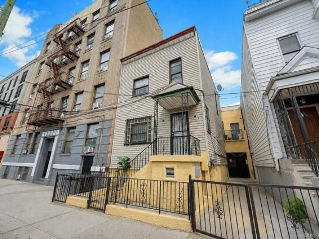 Arthur Ave, Bronx, Home For Sale
