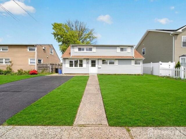 Arthur Ave, Carteret, Home For Sale