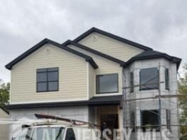 Arthur Ave, Colonia, Home For Sale