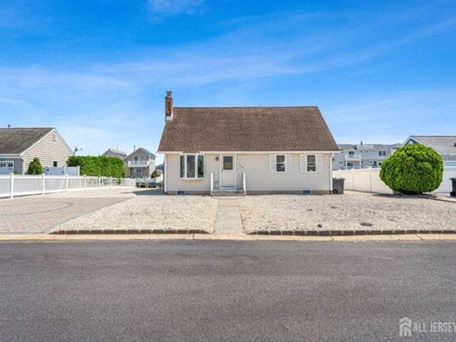 Arthur Dr, Stafford Township, Home For Sale