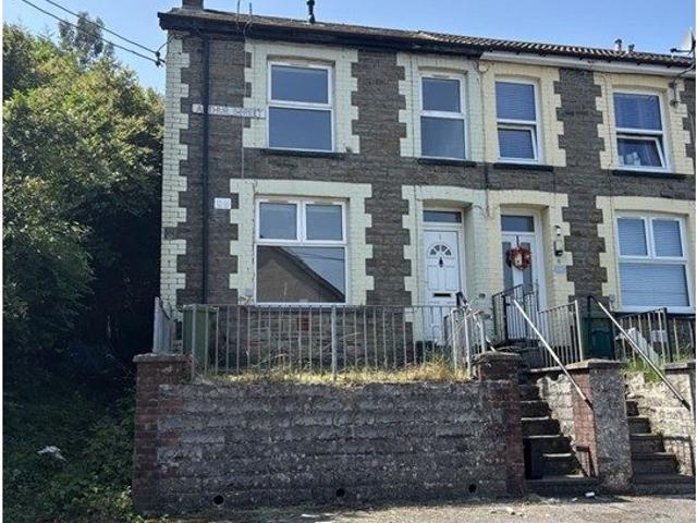 Arthur St, Mountain Ash CF45, 2 bed end terrace house to rent, £750 pcm | PrimeLocation