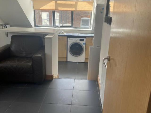 Arthur Street, Nottingham NG7 5 bed detached house to rent £2,925 pcm £675 pw