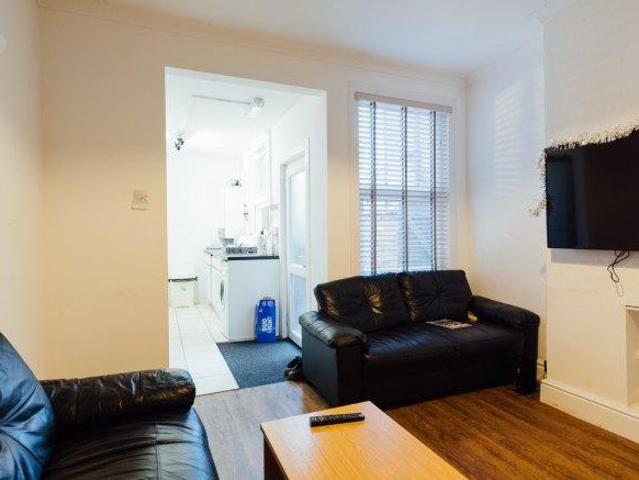 Arthur Street 5 bed house share to rent £1,840 pcm £425 pw