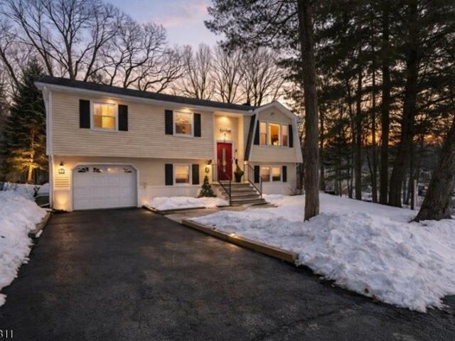 Arthur Rd, Hopatcong, Home For Sale