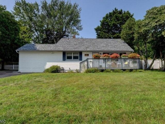 Arthur Rd, Lincoln Park, Home For Sale