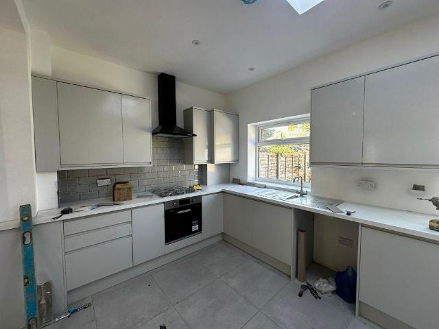 Arthurdon Road, London SE4 4 bed house to rent £3,300 pcm £762 pw