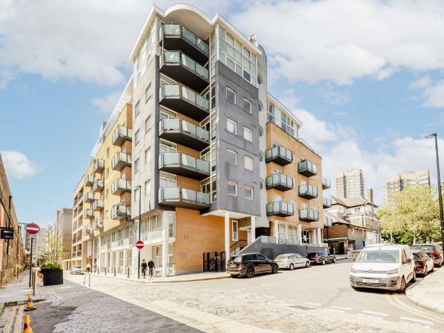 Artichoke Hill, Wapping E1W, 2 bed flat to rent, £2,000 pcm | PrimeLocation
