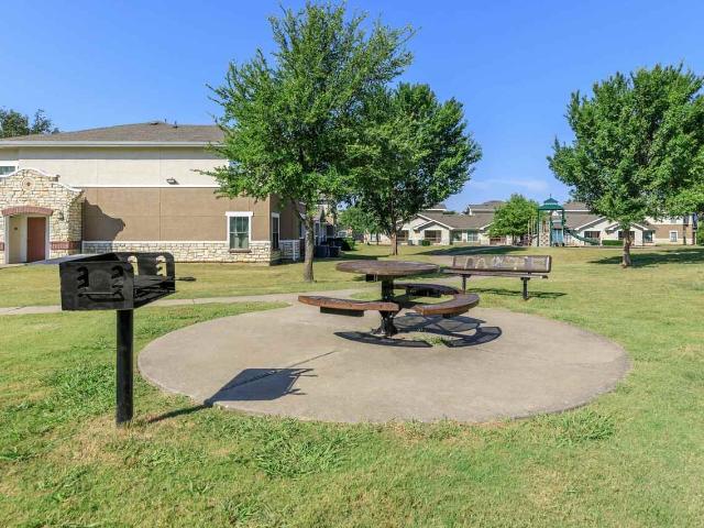 Artiga Apartment Homes 3 Bedroom Apartment for Rent at 9901 Scyene Rd, Dallas, TX 75227 Riverway Estates Bruton Terrace