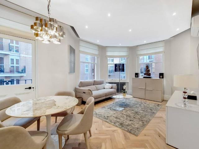 Artillery Row, Westminster, London SW1P, 2 bed flat to rent, £6,067 pcm | PrimeLocation