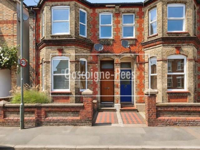 Artillery Road, Guildford, GU1 1 bed flat to rent £1,450 pcm £335 pw