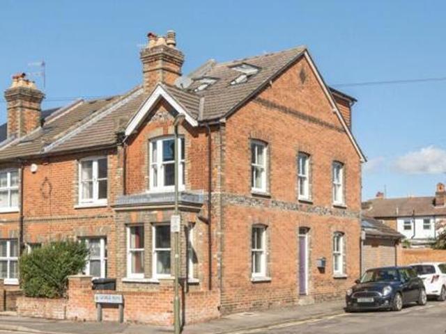 Artillery Terrace, Guildford, 4 Bedroom End