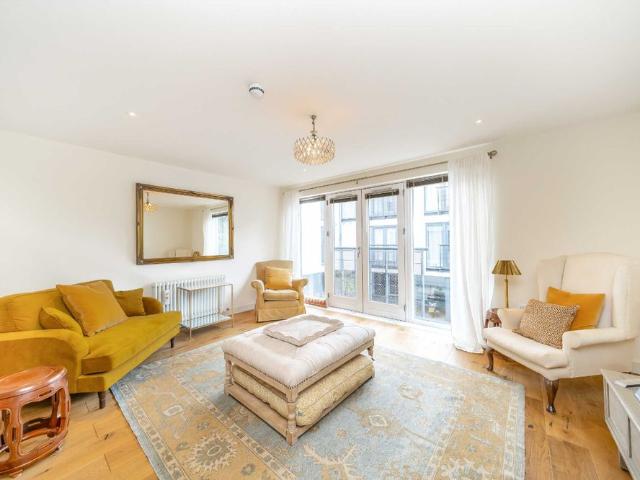 Artisan Mews, North Kensington, NW10, London
