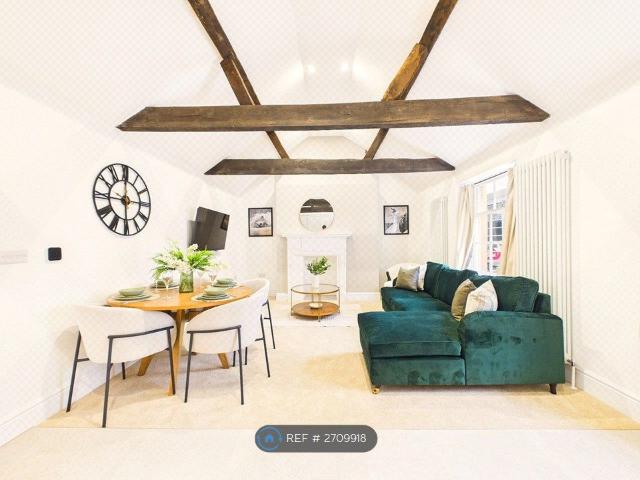 Artisan Court, Cheltenham GL50, 1 bed flat to rent, £2,100 pcm | PrimeLocation