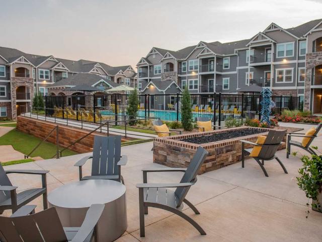 Artisan Crossing 2 Bedroom Apartment for Rent at 1303 W Tecumseh Rd, Norman, OK 73069