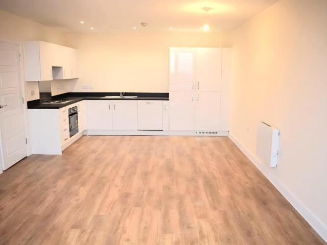 Artisan Place, Wealdstone 2 bed flat to rent £1,900 pcm £438 pw