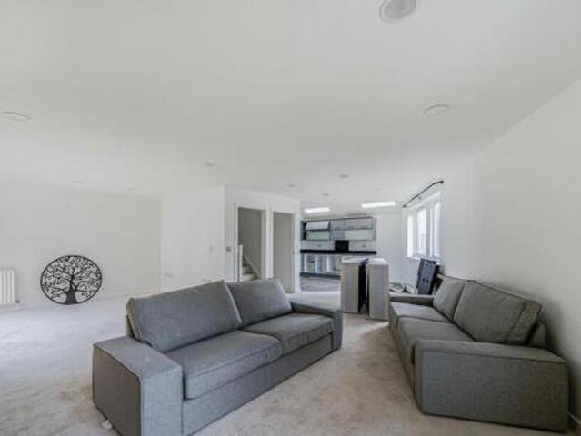 Artisan Quarter, London, 4 Bedroom Terraced