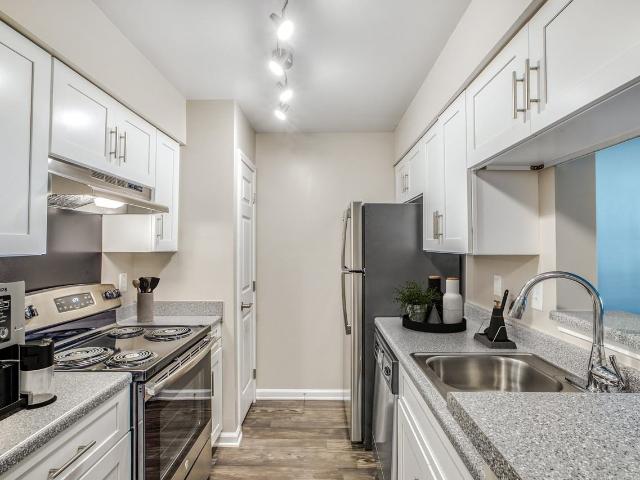 Artisan West 1 Bedroom Apartment for Rent at 8300 Sands Point Dr, Houston, TX 77036 Sharpstown