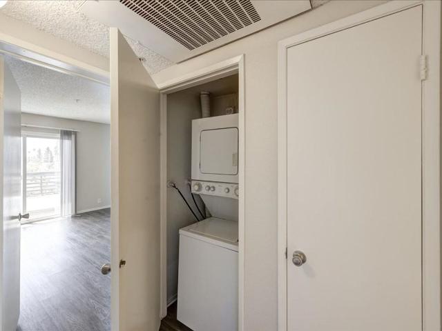 Artists Village Apartments 1 Bedroom Apartment for Rent at 300 W 2nd St, Santa Ana, CA 92701 Downtown Santa Ana