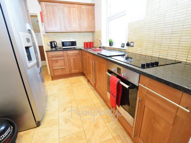 Artizan Road, Northampton NN1 4 bed terraced house to rent £1,992 pcm £460 pw