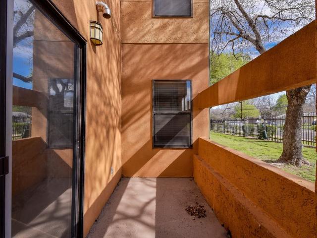 Arts at Turtle Creek 1 Bedroom Apartment for Rent at 714 Turtle Creek Blvd, Austin, TX 78745 Garrison Park