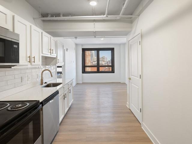 Artspace Lofts 1 Bedroom Apartment for Rent at 323 W Broadway, Louisville, KY 40202 Central Business District