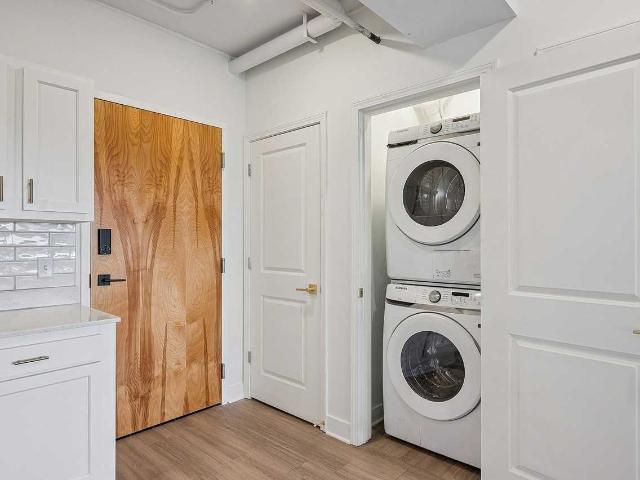 Artspace Lofts 2 Bedroom Apartment for Rent at 323 W Broadway, Louisville, KY 40202 Central Business District