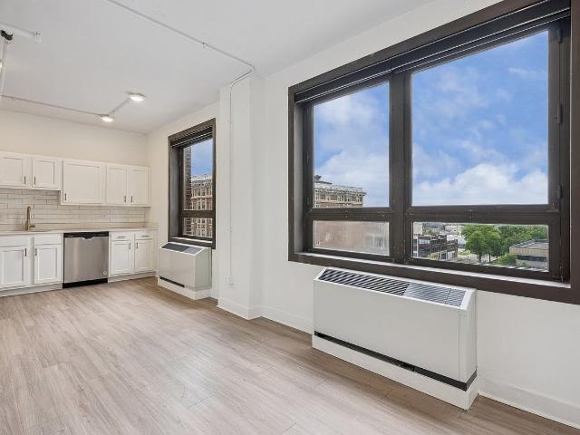 Artspace Lofts Studio Apartment for Rent at 323 W Broadway, Louisville, KY 40202 Central Business District