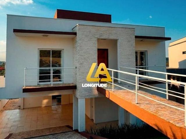 Arujá Hills III com 3 Suítes e Piscina Privativa – Pronta para Morar