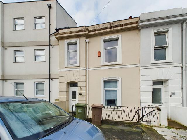 Arundel Crescent, City Centre, Plymouth PL1, 1 bed flat to rent, £1,150 pcm | PrimeLocation