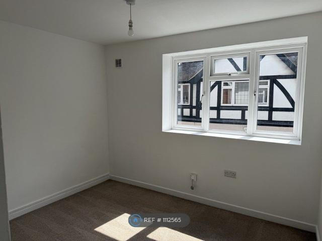 Arundel House, Midhurst GU29, 4 bed maisonette to rent, £1,300 pcm | PrimeLocation