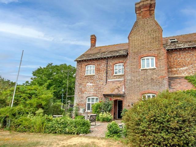 Arundel Road, Angmering BN16, 3 bed end terrace house to rent, £2,500 pcm | PrimeLocation