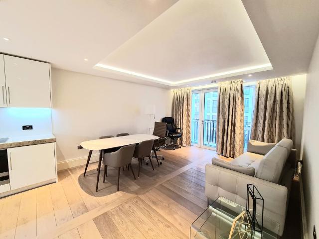 Arundel Street, London WC2R, 1 bed flat to rent, £4,450 pcm | PrimeLocation
