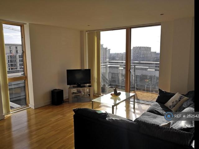 Arundel Street, Manchester, M15 2 bed flat to rent £1,650 pcm £381 pw