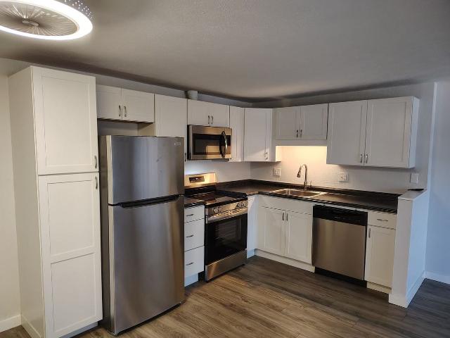 Arvada Court Apartments 2 Bedroom Apartment for Rent at 12155 W 58th Pl, Arvada, CO 80004 Allendale Area