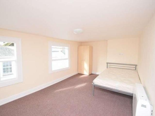 Arwenack Street, Falmouth, TR11